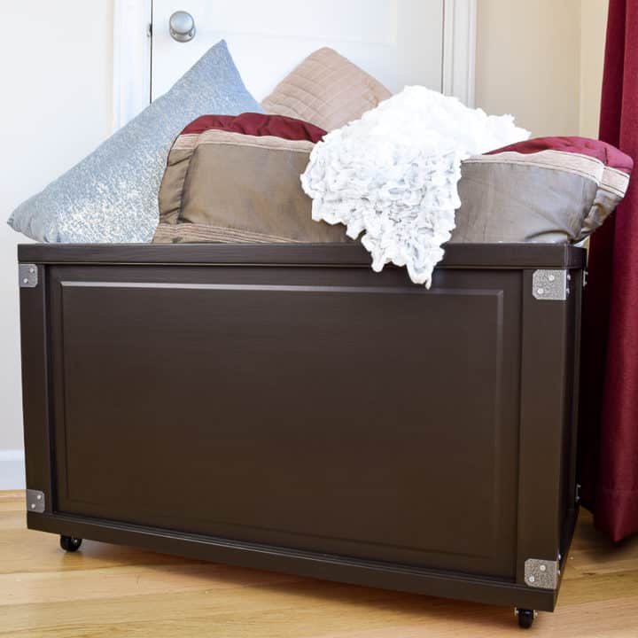 20 Smart Blanket Storage Ideas for Every Room - The Handyman's Daughter