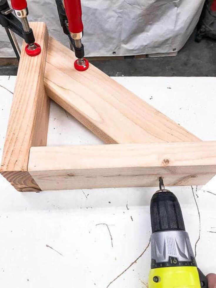 Easy DIY Garden Tool Rack