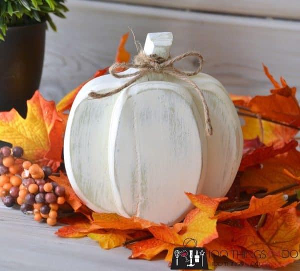 15 Creative Wooden Pumpkin Ideas The Handymans Daughter