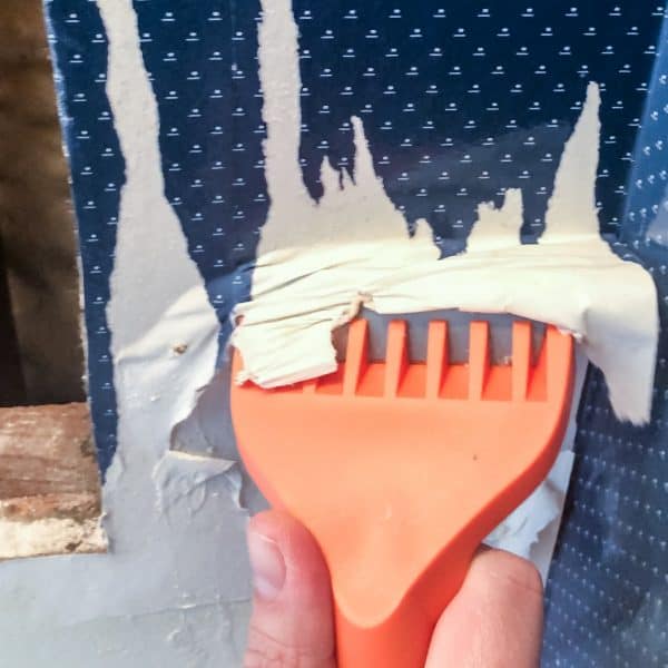 How to Remove Wallpaper - 3 Different Methods - The Handyman's Daughter