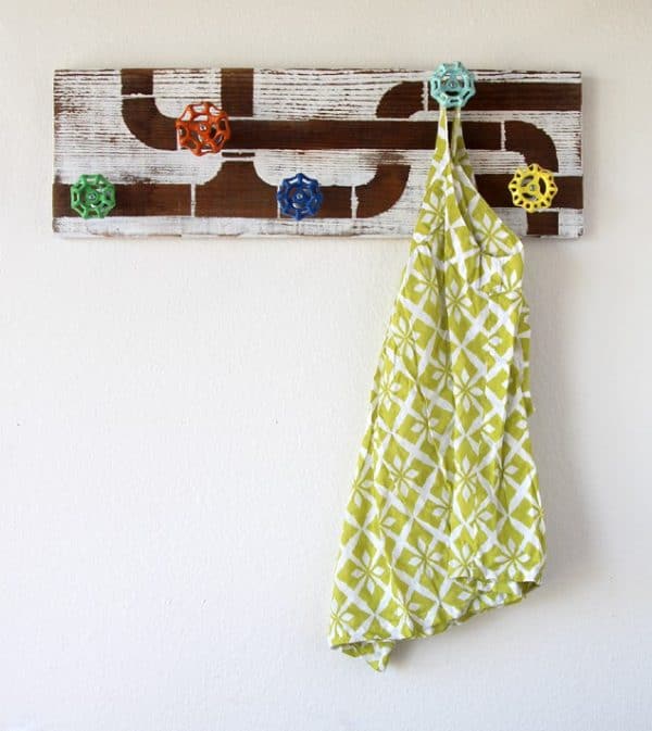 20 Easy Reclaimed Wood Projects - The Handyman's Daughter