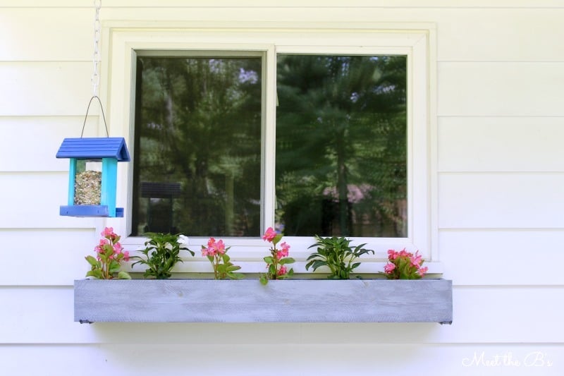 20 Gorgeous DIY Window Box Planter Ideas - The Handyman's Daughter