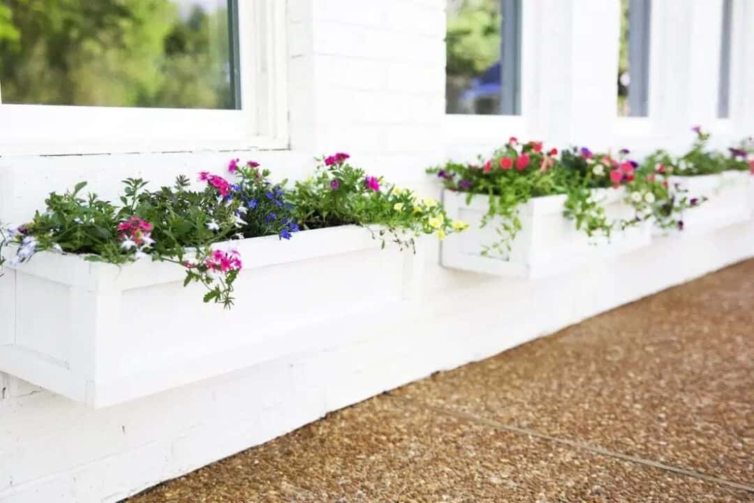 20 Gorgeous DIY Window Box Planter Ideas - The Handyman's Daughter