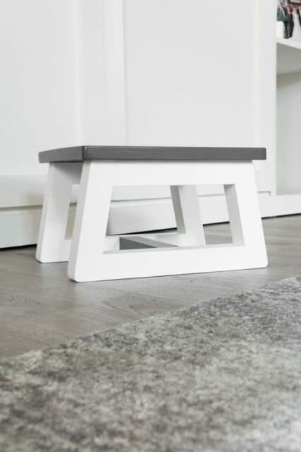 15 Easy DIY Step Stool Ideas for Kids and Adults - The Handyman's Daughter