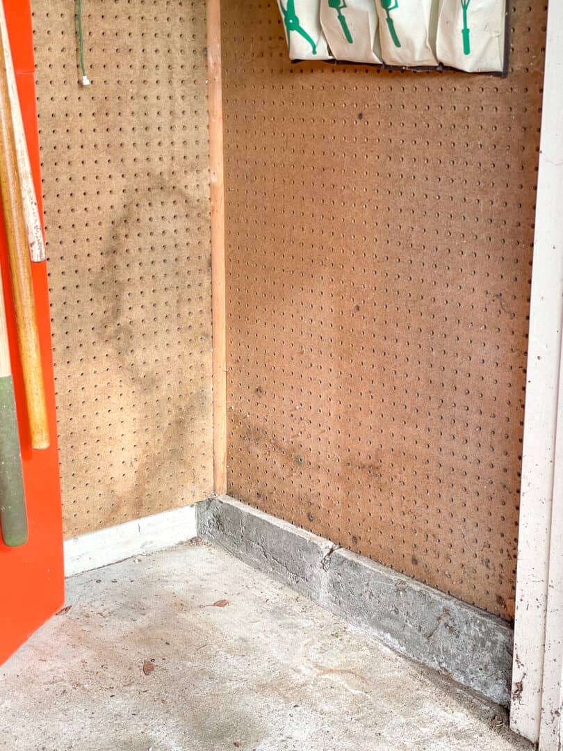 DIY Outdoor Shelves for Plants & Supplies - The Handyman's Daughter