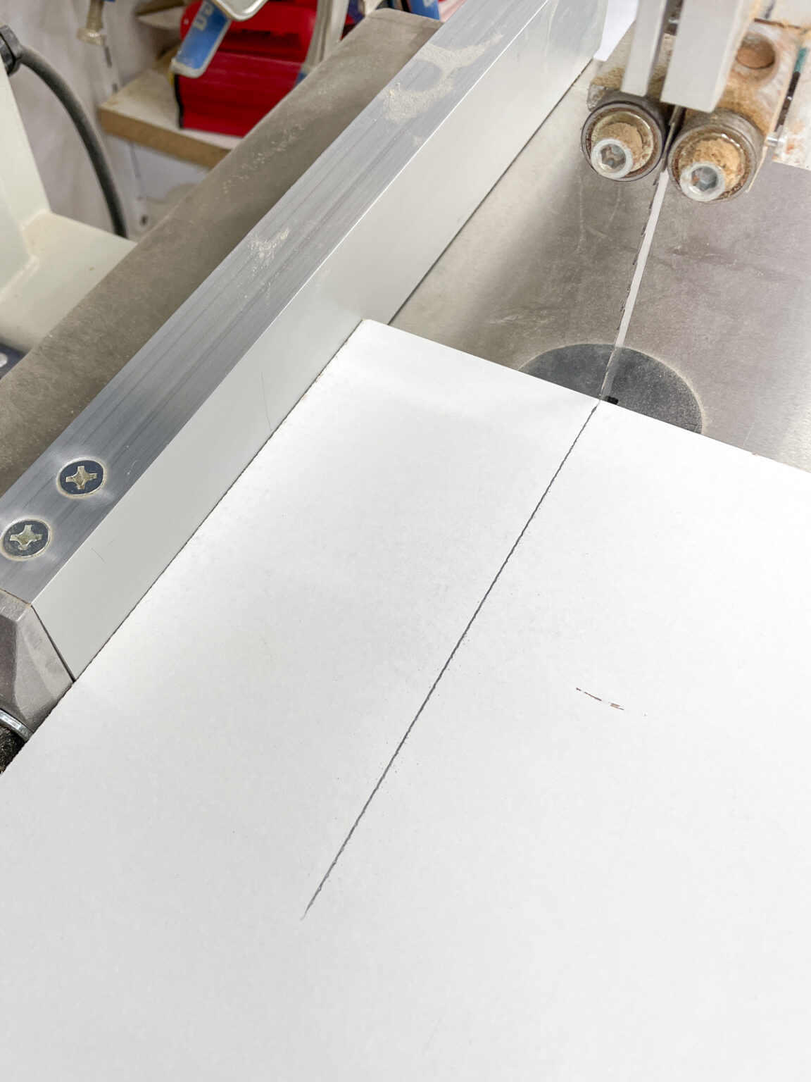 DIY Band Saw Circle Cutting Jig - The Handyman's Daughter