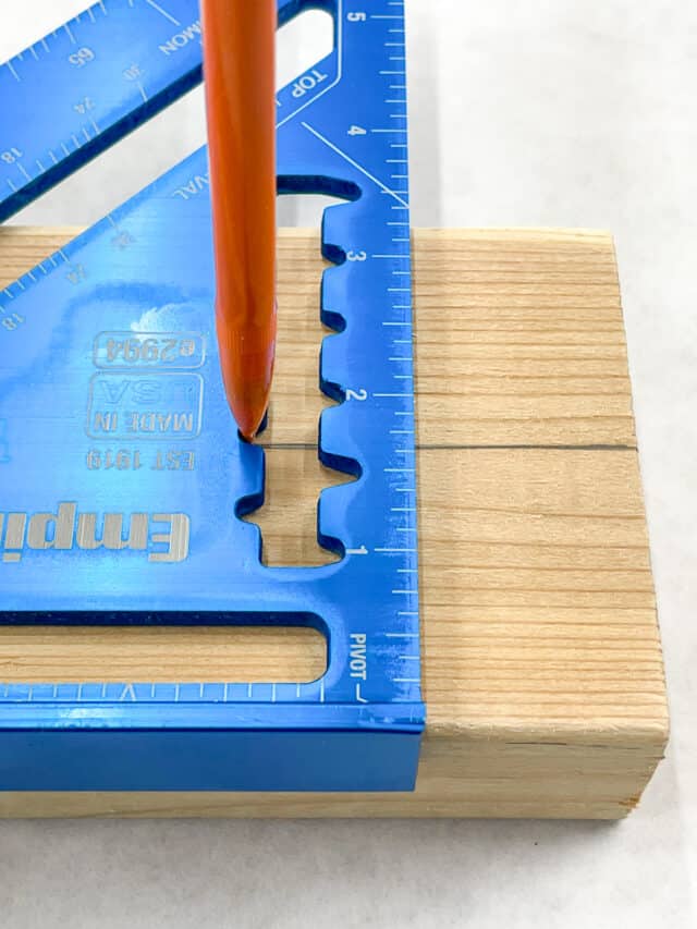 How to Use a Speed Square [7 Different Ways] - The Handyman's Daughter