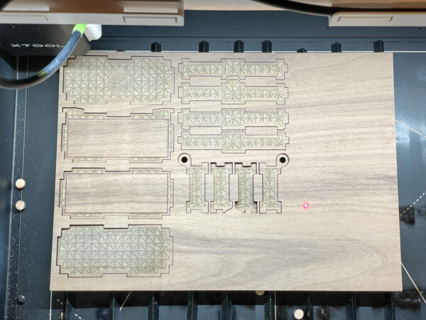 DIY Dice Box [Laser Cutter Project] - The Handyman's Daughter