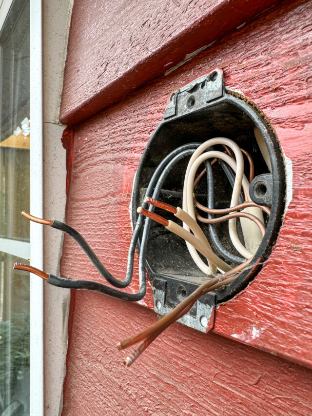 How to Replace an Outdoor Light Fixture - The Handyman's Daughter