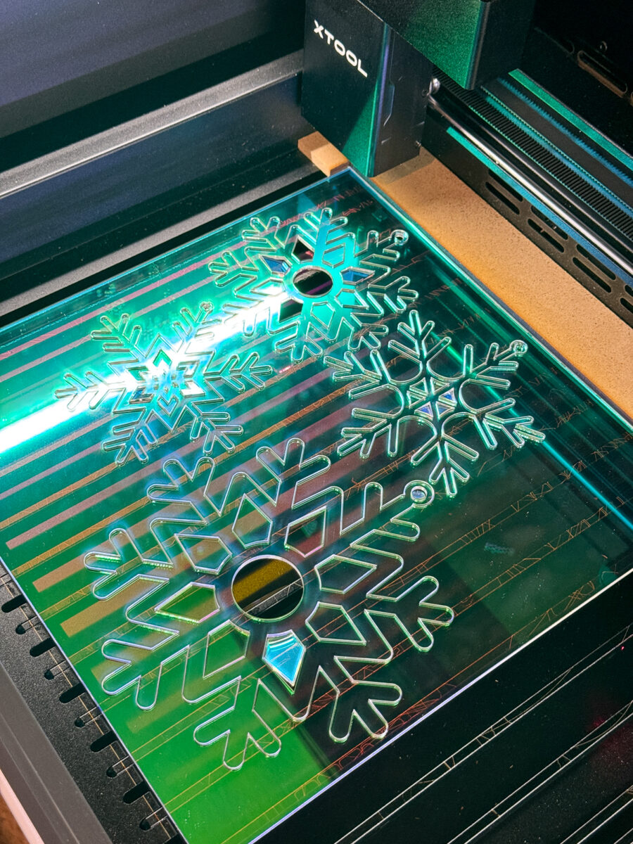 DIY Outdoor Snowflake Decorations - The Handyman's Daughter