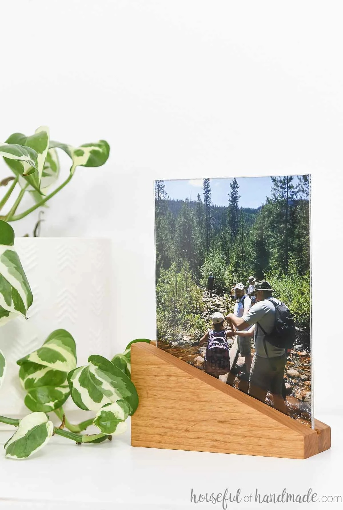 15 Easy DIY Picture Frame Ideas You Can Make in an Afternoon - The ...