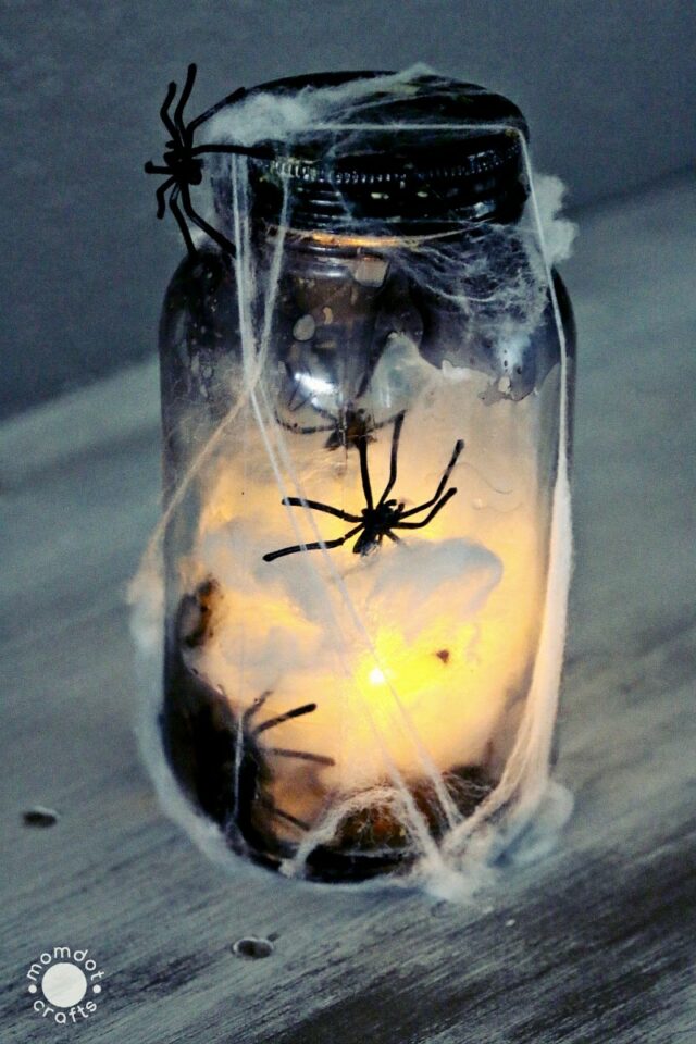 15 Creepy-Crawly DIY Halloween Spider Decoration Ideas - The Handyman's ...