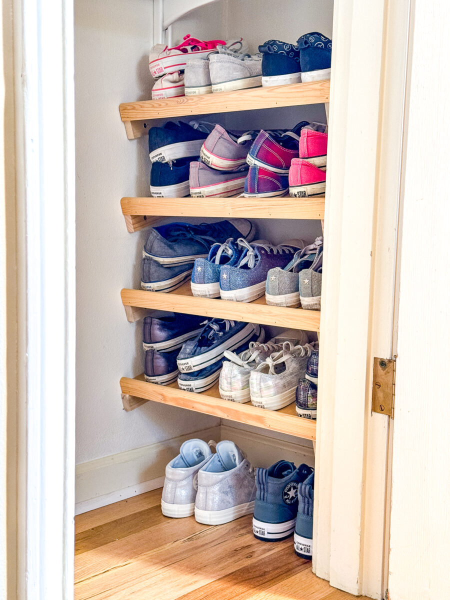 Cheap and Easy DIY Closet Shelves - The Handyman's Daughter